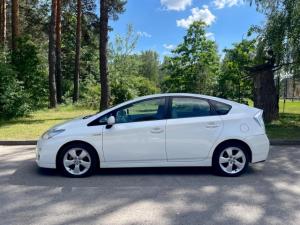 Белый Тойота Приус 2009 в Рига, объемом двигателя 1.80 л и пробегом 228 тыс. км за 7800 €, фото 7 на AUTOMOTO.COM.LV