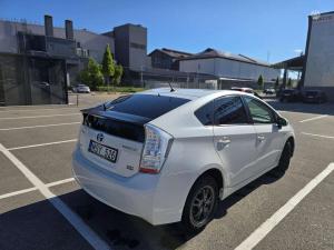 Balts Toyota Prius 2009 Kauņa, ar dzinēja tilpumu 1.81 L un nobraukumu 264 tūkst. km par 6999 €, foto 5 vietnē AUTOMOTO.COM.LV
