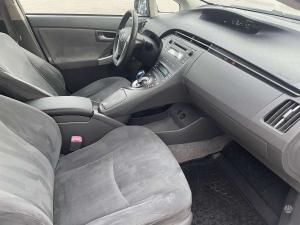Balts Toyota Prius 2009 Viļņa, ar dzinēja tilpumu 1.80 L un nobraukumu 440 tūkst. km par 3499 €, foto 8 vietnē AUTOMOTO.COM.LV