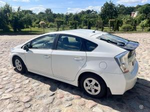 Balts Toyota Prius 2009 Kauņa, ar dzinēja tilpumu 1.80 L un nobraukumu 259 tūkst. km par 6000 €, foto 4 vietnē AUTOMOTO.COM.LV