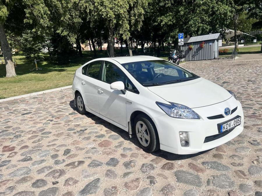 Balts Toyota Prius 2009 Kauņa, ar dzinēja tilpumu 1.80 L un nobraukumu 259 tūkst. km par 6000 €, foto 6 vietnē AUTOMOTO.COM.LV