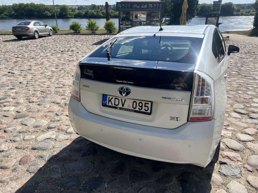 Balts Toyota Prius 2009 Kauņa, ar dzinēja tilpumu 1.80 L un nobraukumu 259 tūkst. km par 6000 €, foto 8 vietnē AUTOMOTO.COM.LV