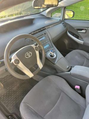 Balts Toyota Prius 2009 Kauņa, ar dzinēja tilpumu 1.80 L un nobraukumu 259 tūkst. km par 6000 €, foto 9 vietnē AUTOMOTO.COM.LV