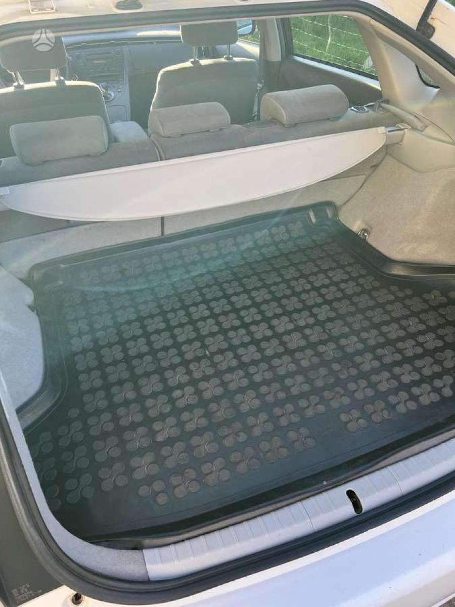 Balts Toyota Prius 2009 Kauņa, ar dzinēja tilpumu 1.80 L un nobraukumu 259 tūkst. km par 6000 €, foto 13 vietnē AUTOMOTO.COM.LV