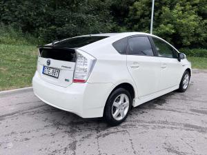 Balts Toyota Prius 2009 Klaipėda, ar dzinēja tilpumu 1.80 L un nobraukumu 273 tūkst. km par 5899 €, foto 5 vietnē AUTOMOTO.COM.LV