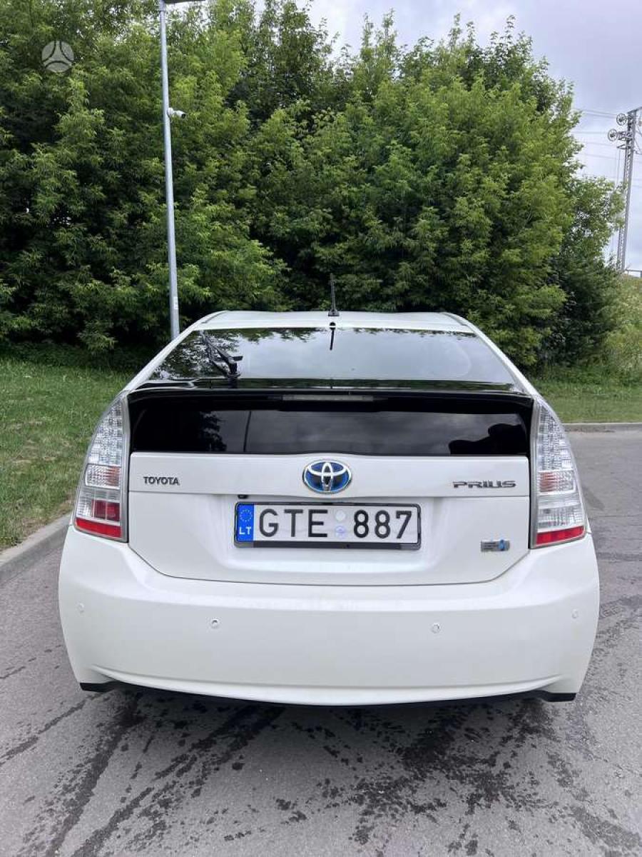 Balts Toyota Prius 2009 Klaipėda, ar dzinēja tilpumu 1.80 L un nobraukumu 273 tūkst. km par 5899 €, foto 7 vietnē AUTOMOTO.COM.LV