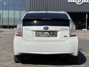 Balts Toyota Prius 2009 Šauļi, ar dzinēja tilpumu 1.80 L un nobraukumu 285 tūkst. km par 6300 €, foto 7 vietnē AUTOMOTO.COM.LV