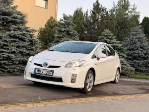 White Toyota Prius 2009 in Kaunas, with an engine capacity of 1.80 L and mileage of 398 thousand km for 6300 €, photo  on AUTOMOTO.COM.LV