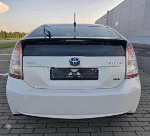 Balts Toyota Prius 2009 Panevēža, ar dzinēja tilpumu 1.80 L un nobraukumu 338 tūkst. km par 5599 €, foto 5 vietnē AUTOMOTO.COM.LV