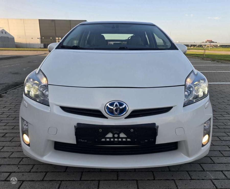 Balts Toyota Prius 2009 Panevēža, ar dzinēja tilpumu 1.80 L un nobraukumu 338 tūkst. km par 5599 €, foto 9 vietnē AUTOMOTO.COM.LV
