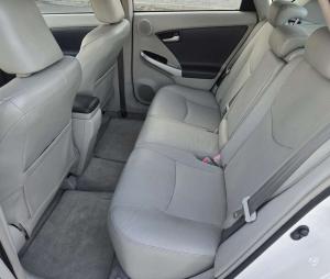 Balts Toyota Prius 2009 Panevēža, ar dzinēja tilpumu 1.80 L un nobraukumu 338 tūkst. km par 5599 €, foto 15 vietnē AUTOMOTO.COM.LV