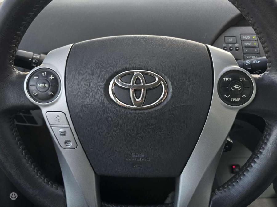 Balts Toyota Prius 2009 Panevēža, ar dzinēja tilpumu 1.80 L un nobraukumu 338 tūkst. km par 5599 €, foto 19 vietnē AUTOMOTO.COM.LV