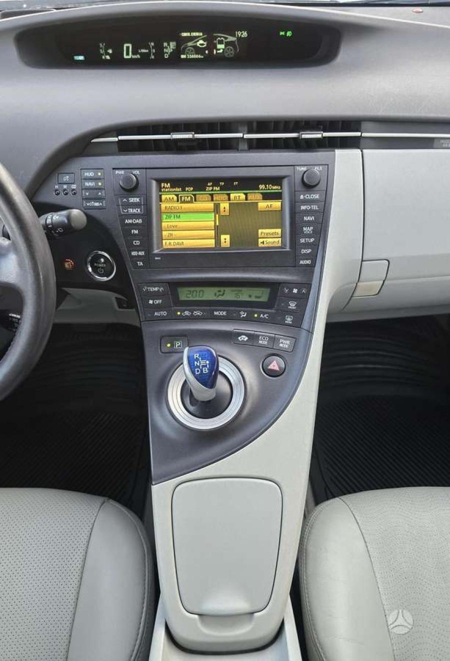 Balts Toyota Prius 2009 Panevēža, ar dzinēja tilpumu 1.80 L un nobraukumu 338 tūkst. km par 5599 €, foto 21 vietnē AUTOMOTO.COM.LV