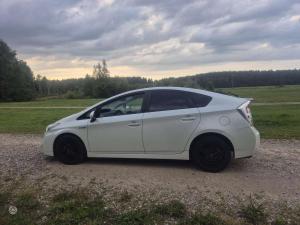 Balts Toyota Prius 2009 Viļņa, ar dzinēja tilpumu 1.80 L un nobraukumu 255 tūkst. km par 6000 €, foto 7 vietnē AUTOMOTO.COM.LV