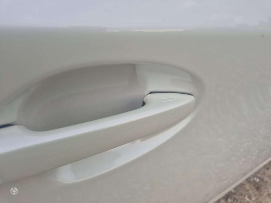 Balts Toyota Prius 2009 Viļņa, ar dzinēja tilpumu 1.80 L un nobraukumu 255 tūkst. km par 6000 €, foto 11 vietnē AUTOMOTO.COM.LV