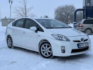 Balts Toyota Prius 2010 Ukmergė, ar dzinēja tilpumu 1.80 L un nobraukumu 407 tūkst. km par 3900 €, foto 3 vietnē AUTOMOTO.COM.LV