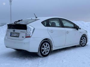 Balts Toyota Prius 2010 Ukmergė, ar dzinēja tilpumu 1.80 L un nobraukumu 407 tūkst. km par 3900 €, foto 8 vietnē AUTOMOTO.COM.LV