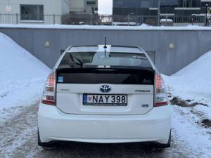 Balts Toyota Prius 2010 Viļņa, ar dzinēja tilpumu 1.80 L un nobraukumu 193 tūkst. km par 8200 €, foto 5 vietnē AUTOMOTO.COM.LV