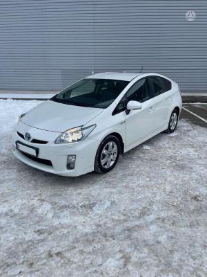 White Toyota Prius 2010 in Telschi, with an engine capacity of 1.80 L and mileage of 166 thousand km for 7400 €, photo  on AUTOMOTO.COM.LV