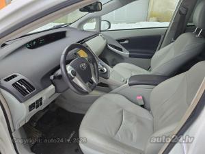 Balts Toyota Prius 2010 Tallina, ar dzinēja tilpumu 1.80 L un nobraukumu 203 tūkst. km par 5490 €, foto 11 vietnē AUTOMOTO.COM.LV