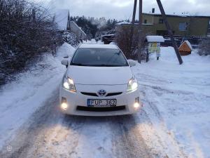 White Toyota Prius 2010 in Vilnius, with an engine capacity of 1.80 L and mileage of 263 thousand km for 4450 €, photo  on AUTOMOTO.COM.LV