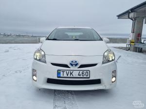 Balts Toyota Prius 2010 Viļņa, ar dzinēja tilpumu 1.80 L un nobraukumu 372 tūkst. km par 5600 €, foto 2 vietnē AUTOMOTO.COM.LV
