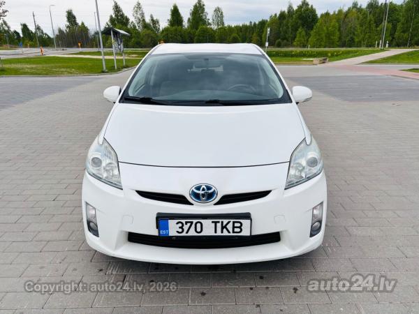 Balts Toyota Prius 2010 Tartu, ar dzinēja tilpumu 1.80 L un nobraukumu 258 tūkst. km par 5750 €, foto 5 vietnē AUTOMOTO.COM.LV
