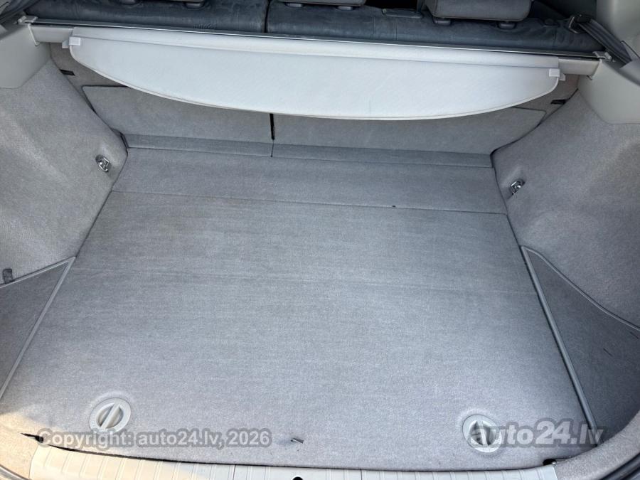 Balts Toyota Prius 2010 Tartu, ar dzinēja tilpumu 1.80 L un nobraukumu 258 tūkst. km par 5750 €, foto 18 vietnē AUTOMOTO.COM.LV