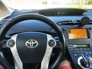 White Toyota Prius 2010 in Vilnius, with an engine capacity of 1.80 L and mileage of 370 thousand km for 5500 €, photo 18 on AUTOMOTO.COM.LV