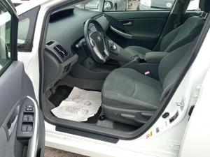 Белый Тойота Приус 2010 в Паневежис, объемом двигателя 1.80 л и пробегом 251 тыс. км за 5800 €, фото 21 на AUTOMOTO.COM.LV