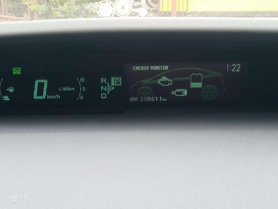 Белый Тойота Приус 2010 в Паневежис, объемом двигателя 1.80 л и пробегом 251 тыс. км за 5800 €, фото 28 на AUTOMOTO.COM.LV