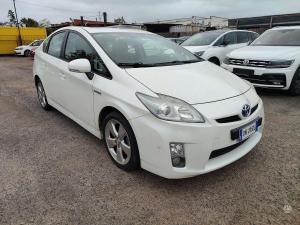 Balts Toyota Prius 2010 Panevēža, ar dzinēja tilpumu 1.80 L un nobraukumu 251 tūkst. km par 6000 €, foto 4 vietnē AUTOMOTO.COM.LV