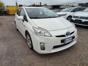 Balts Toyota Prius 2010 Panevēža, ar dzinēja tilpumu 1.80 L un nobraukumu 251 tūkst. km par 6000 €, foto 5 vietnē AUTOMOTO.COM.LV