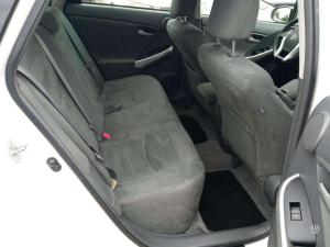 Balts Toyota Prius 2010 Panevēža, ar dzinēja tilpumu 1.80 L un nobraukumu 251 tūkst. km par 6000 €, foto 19 vietnē AUTOMOTO.COM.LV