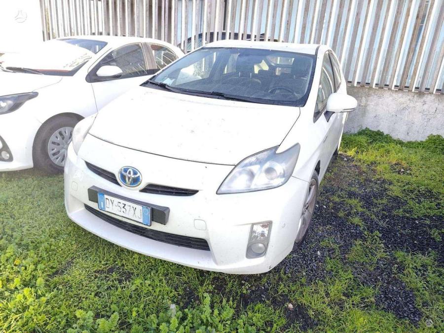 Balts Toyota Prius 2010 Panevēža, ar dzinēja tilpumu 1.80 L un nobraukumu 251 tūkst. km par 6000 €, foto 42 vietnē AUTOMOTO.COM.LV