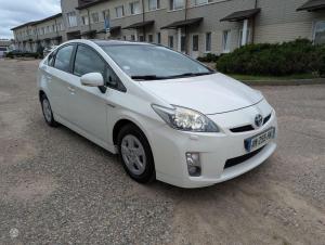 Balts Toyota Prius 2010 Viļņa, ar dzinēja tilpumu 1.80 L un nobraukumu 226 tūkst. km par 6700 €, foto 3 vietnē AUTOMOTO.COM.LV