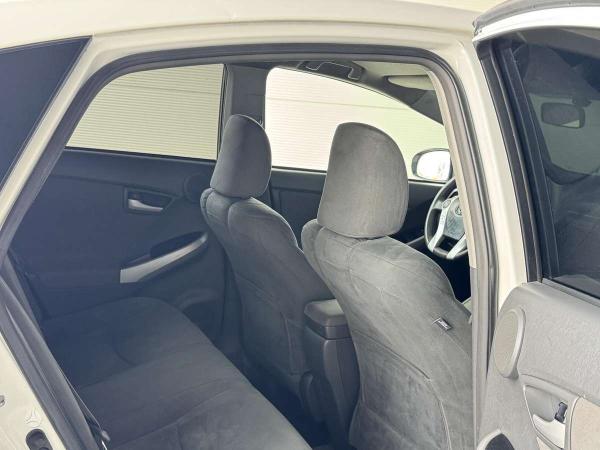 Balts Toyota Prius 2011 Viļņa, ar dzinēja tilpumu 1.80 L un nobraukumu 500 tūkst. km par 5500 €, foto 11 vietnē AUTOMOTO.COM.LV