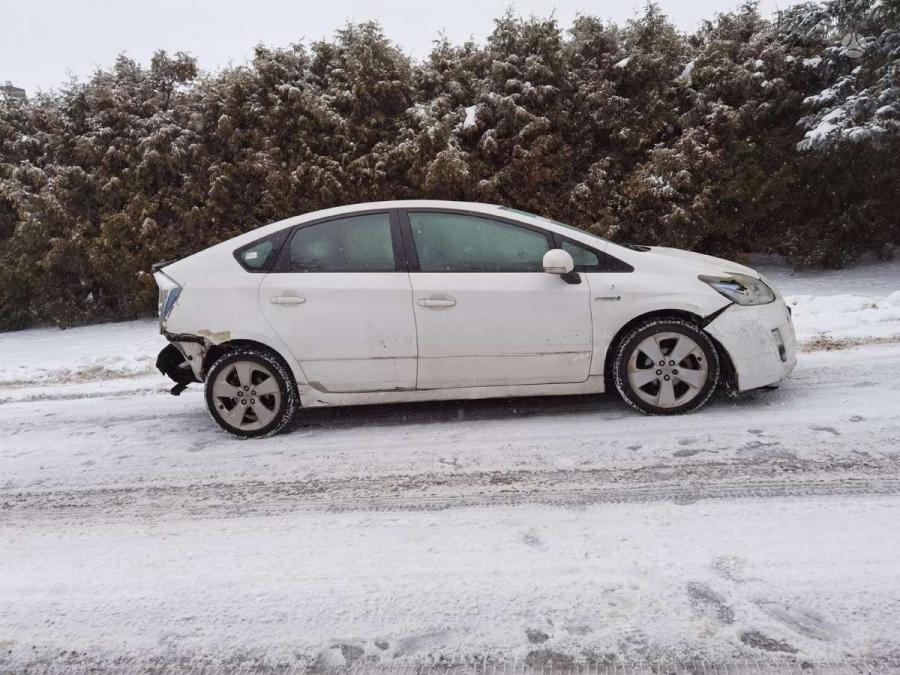 Balts Toyota Prius 2011 Kauņa, ar dzinēja tilpumu 1.80 L un nobraukumu 367 tūkst. km par 2800 €, foto 26 vietnē AUTOMOTO.COM.LV