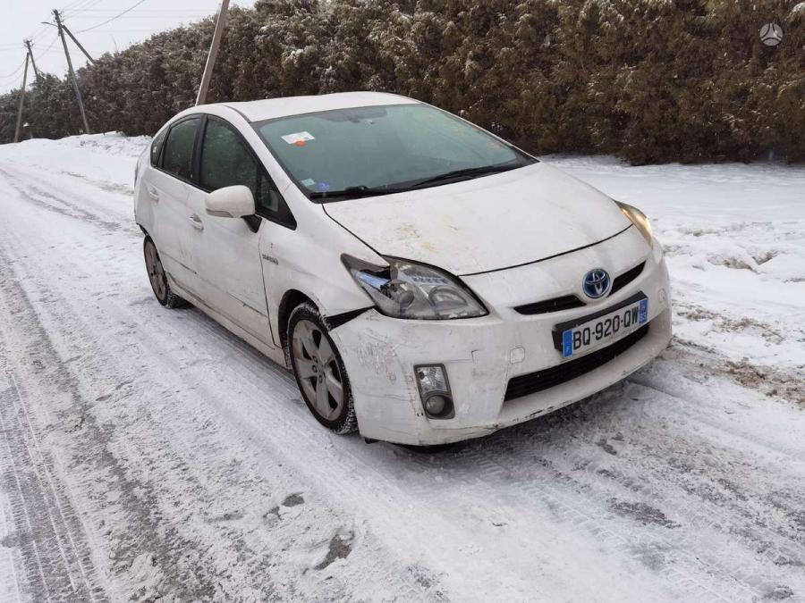 Balts Toyota Prius 2011 Kauņa, ar dzinēja tilpumu 1.80 L un nobraukumu 367 tūkst. km par 2800 €, foto 27 vietnē AUTOMOTO.COM.LV
