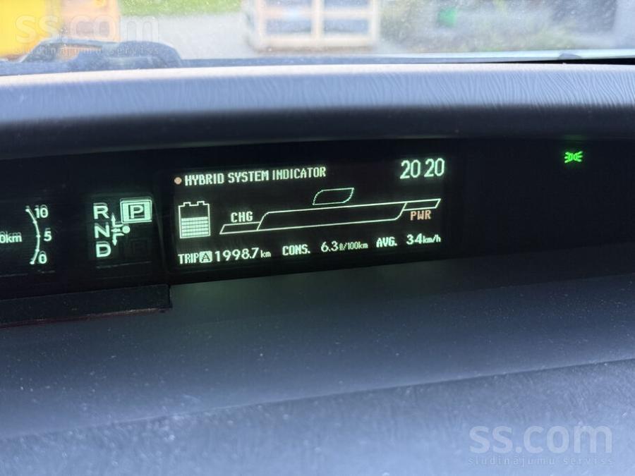Balts Toyota Prius 2011 Rīga, ar dzinēja tilpumu 1.80 L un nobraukumu 187 tūkst. km par 6300 €, foto 8 vietnē AUTOMOTO.COM.LV