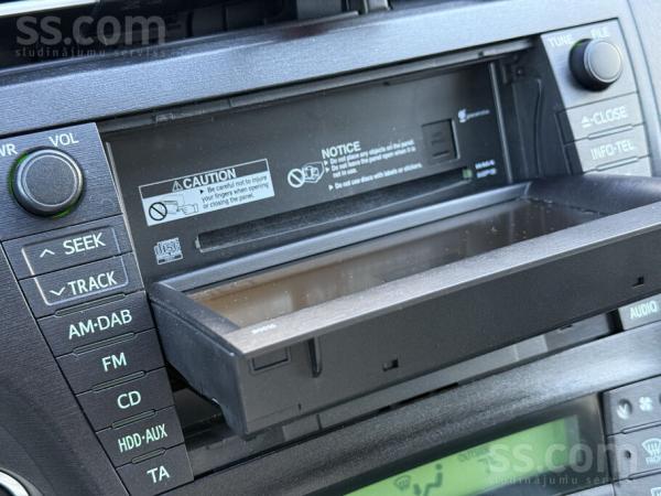 Белый Тойота Приус 2011 в Рига, объемом двигателя 1.80 л и пробегом 187 тыс. км за 6300 €, фото 8 на AUTOMOTO.COM.LV