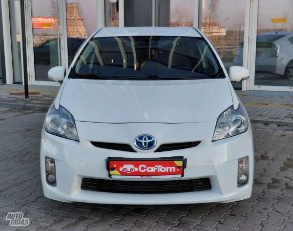 Balts Toyota Prius 2011 Viļņa, ar dzinēja tilpumu 1.80 L un nobraukumu 386 tūkst. km par 4900 €, foto 2 vietnē AUTOMOTO.COM.LV