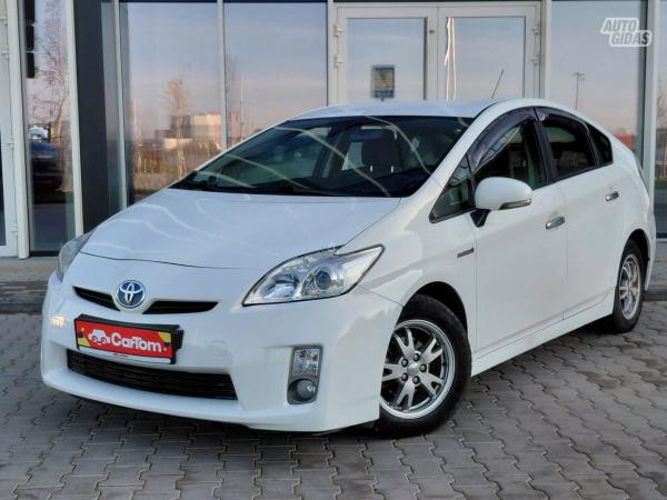 Balts Toyota Prius 2011 Viļņa, ar dzinēja tilpumu 1.80 L un nobraukumu 386 tūkst. km par 4900 €, foto 3 vietnē AUTOMOTO.COM.LV