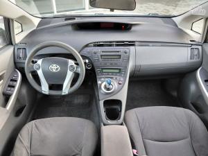 Balts Toyota Prius 2011 Viļņa, ar dzinēja tilpumu 1.80 L un nobraukumu 386 tūkst. km par 4900 €, foto 12 vietnē AUTOMOTO.COM.LV