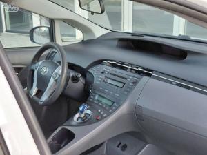 Balts Toyota Prius 2011 Viļņa, ar dzinēja tilpumu 1.80 L un nobraukumu 386 tūkst. km par 4900 €, foto 14 vietnē AUTOMOTO.COM.LV