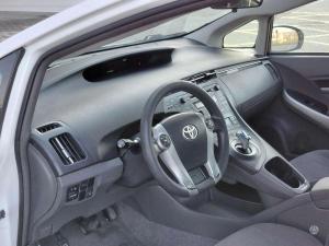 Balts Toyota Prius 2011 Viļņa, ar dzinēja tilpumu 1.80 L un nobraukumu 386 tūkst. km par 4900 €, foto 8 vietnē AUTOMOTO.COM.LV