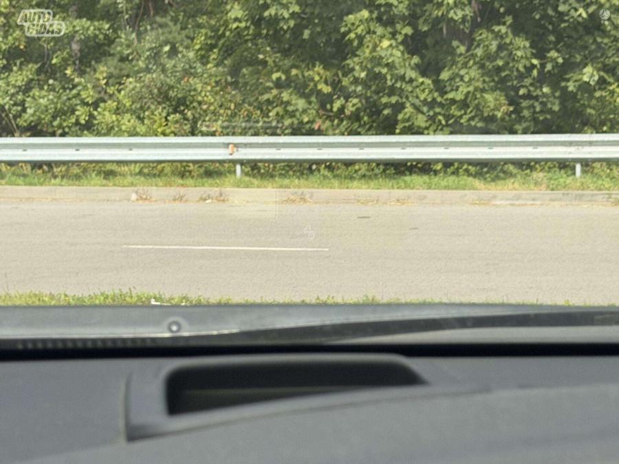 Balts Toyota Prius 2011 Viļņa, ar dzinēja tilpumu 1.80 L un nobraukumu 335 tūkst. km par 3950 €, foto 20 vietnē AUTOMOTO.COM.LV