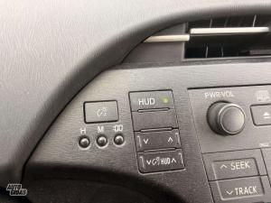 Balts Toyota Prius 2011 Viļņa, ar dzinēja tilpumu 1.80 L un nobraukumu 335 tūkst. km par 3950 €, foto 30 vietnē AUTOMOTO.COM.LV