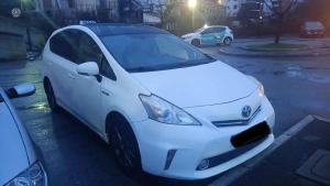 White Toyota Prius 2012 in Kalvarija, with an engine capacity of 1.80 L and mileage of 520 thousand km for 4650 €, photo 3 on AUTOMOTO.COM.LV