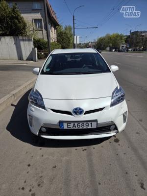 Balts Toyota Prius 2012 Kauņa, ar dzinēja tilpumu 1.80 L un nobraukumu 270 tūkst. km par 9000 €, foto 12 vietnē AUTOMOTO.COM.LV
